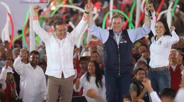 RESPALDA CESAR CAMACHO A JOSE ANTONIO MEADE EN SU VISITA AL ESTADO DE ...
